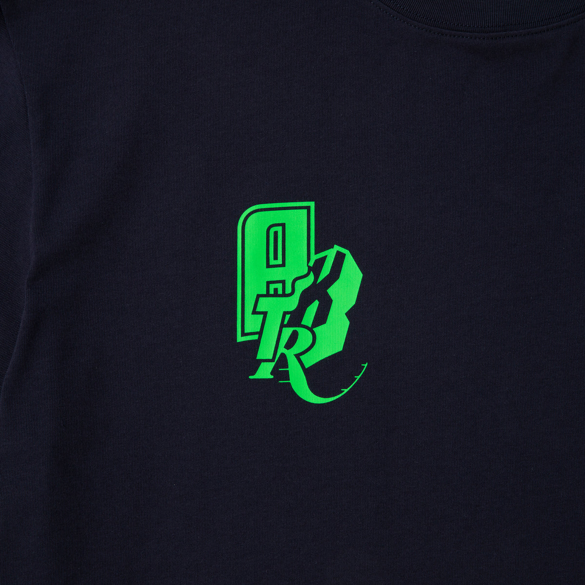 NBAxAKTR 1-PT CUT UP LOGO TEE NV – AKTR OFFICIAL