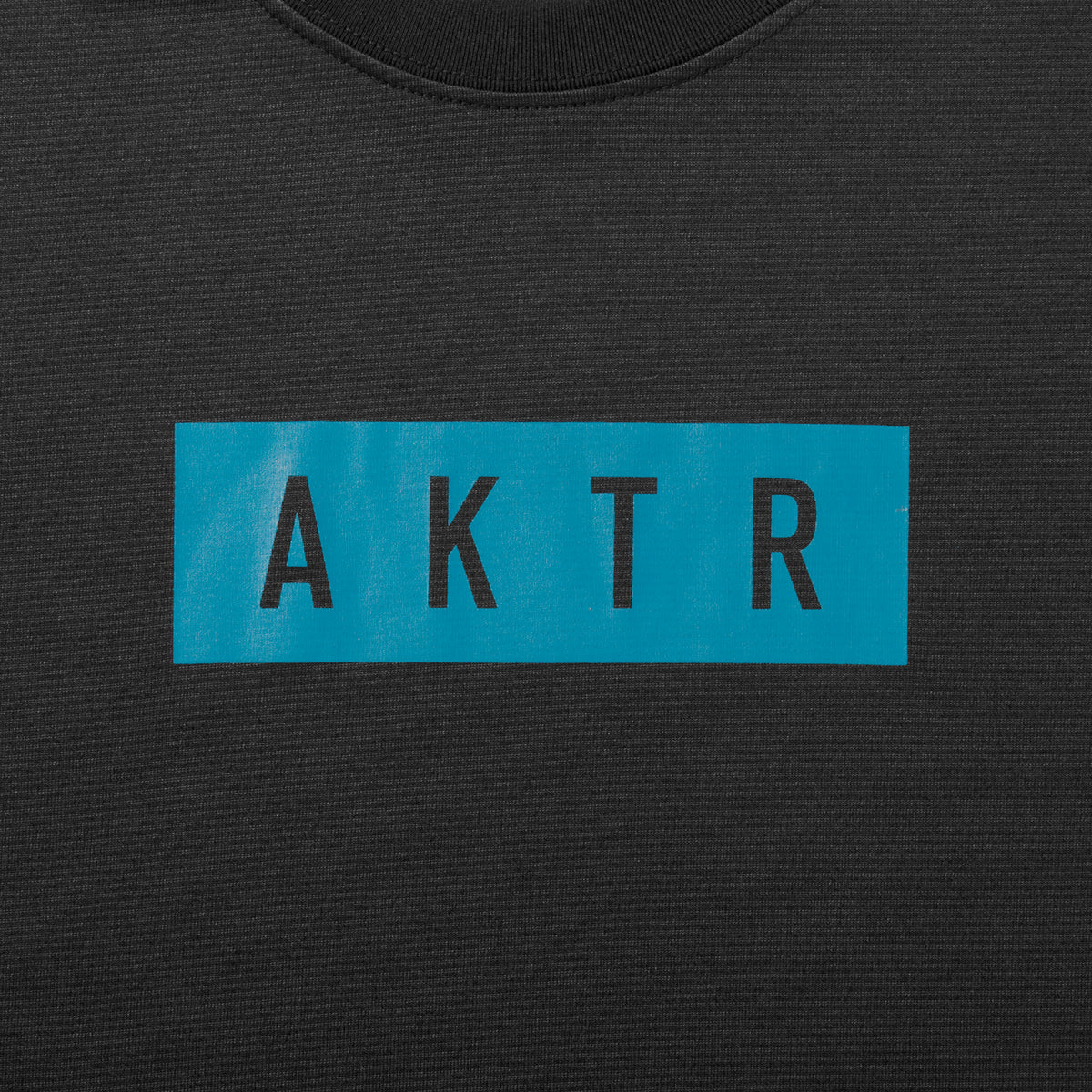 KIDS AKTR LOGO SPORTS TEE BK – AKTR OFFICIAL